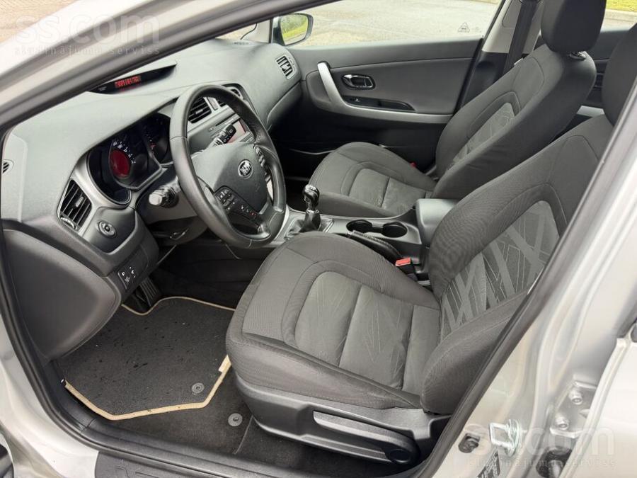 Grey Kia Ceed 2014 in Daugavpils, with an engine capacity of 1.40 L and mileage of 0 thousand km for 6200 €, photo 15 on AUTOMOTO.COM.LV