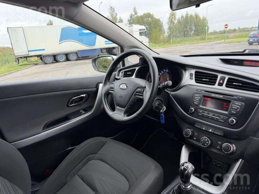 Grey Kia Ceed 2014 in Daugavpils, with an engine capacity of 1.40 L and mileage of 0 thousand km for 6200 €, photo 20 on AUTOMOTO.COM.LV