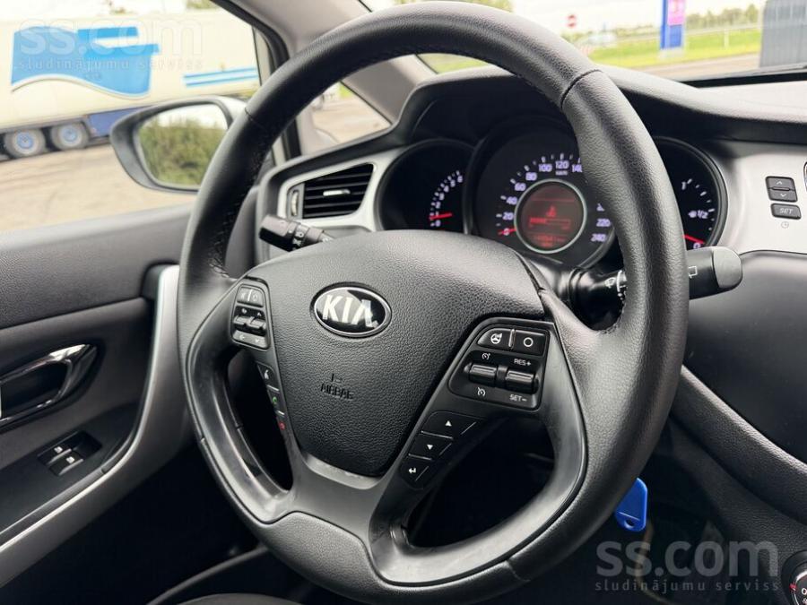 Grey Kia Ceed 2014 in Daugavpils, with an engine capacity of 1.40 L and mileage of 0 thousand km for 6200 €, photo 22 on AUTOMOTO.COM.LV