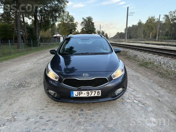 Pelēks Kia Ceed 2014 Rīga, ar dzinēja tilpumu 1.60 L un nobraukumu 360 tūkst. km par 4000 €, foto 3 vietnē AUTOMOTO.COM.LV
