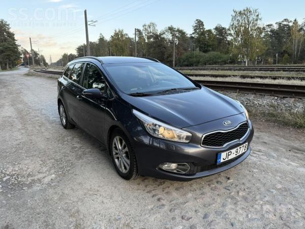 Pelēks Kia Ceed 2014 Rīga, ar dzinēja tilpumu 1.60 L un nobraukumu 360 tūkst. km par 4000 €, foto 4 vietnē AUTOMOTO.COM.LV