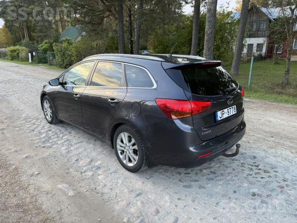 Pelēks Kia Ceed 2014 Rīga, ar dzinēja tilpumu 1.60 L un nobraukumu 360 tūkst. km par 4000 €, foto 8 vietnē AUTOMOTO.COM.LV