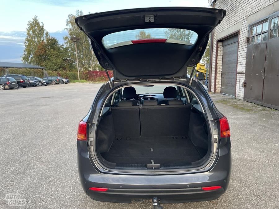 Pelēks Kia Ceed 2014 Šakiai, ar dzinēja tilpumu 1.60 L un nobraukumu 244 tūkst. km par 2999 €, foto 12 vietnē AUTOMOTO.COM.LV