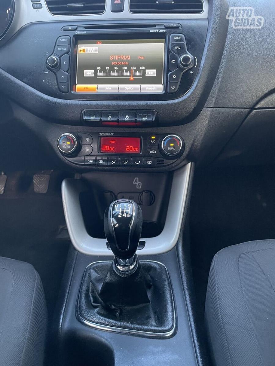 Pelēks Kia Ceed 2014 Šakiai, ar dzinēja tilpumu 1.60 L un nobraukumu 244 tūkst. km par 2999 €, foto 19 vietnē AUTOMOTO.COM.LV