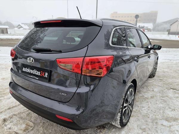 Grey Kia Ceed 2015 in Siauliai, with an engine capacity of 1.60 L and mileage of 221 thousand km for 6250 €, photo 4 on AUTOMOTO.COM.LV
