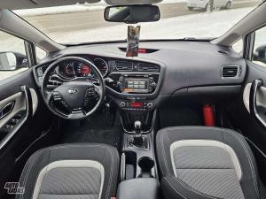 Grey Kia Ceed 2015 in Siauliai, with an engine capacity of 1.60 L and mileage of 221 thousand km for 6250 €, photo 12 on AUTOMOTO.COM.LV
