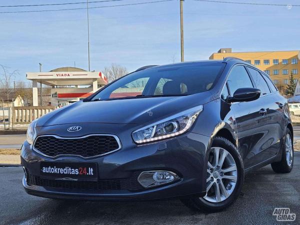 Grey Kia Ceed 2015 in Siauliai, with an engine capacity of 1.60 L and mileage of 134 thousand km for 6450 €, photo 1 on AUTOMOTO.COM.LV