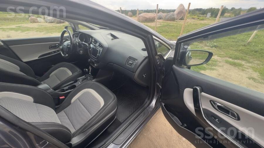 Pelēks Kia Ceed 2015 Daugavpils, ar dzinēja tilpumu 1.60 L un nobraukumu 175 tūkst. km par 7500 €, foto 9 vietnē AUTOMOTO.COM.LV