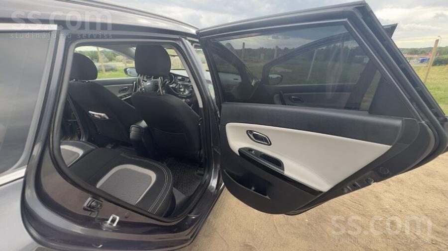 Pelēks Kia Ceed 2015 Daugavpils, ar dzinēja tilpumu 1.60 L un nobraukumu 175 tūkst. km par 7500 €, foto 10 vietnē AUTOMOTO.COM.LV