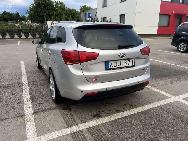 Pelēks Kia Ceed 2015 Panevēža, ar dzinēja tilpumu 1.40 L un nobraukumu 187 tūkst. km par 4500 €, foto 3 vietnē AUTOMOTO.COM.LV