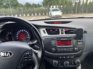 Pelēks Kia Ceed 2015 Panevēža, ar dzinēja tilpumu 1.40 L un nobraukumu 187 tūkst. km par 4500 €, foto 8 vietnē AUTOMOTO.COM.LV