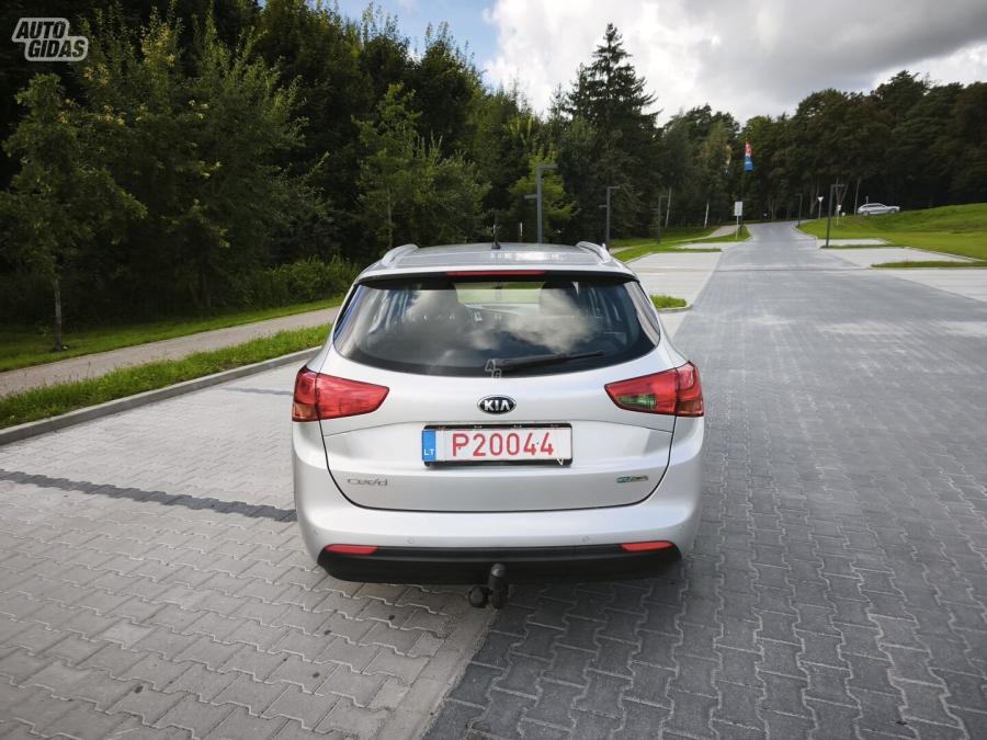 Pelēks Kia Ceed 2015 Jurbarkas, ar dzinēja tilpumu 1.60 L un nobraukumu 270 tūkst. km par 3950 €, foto 5 vietnē AUTOMOTO.COM.LV