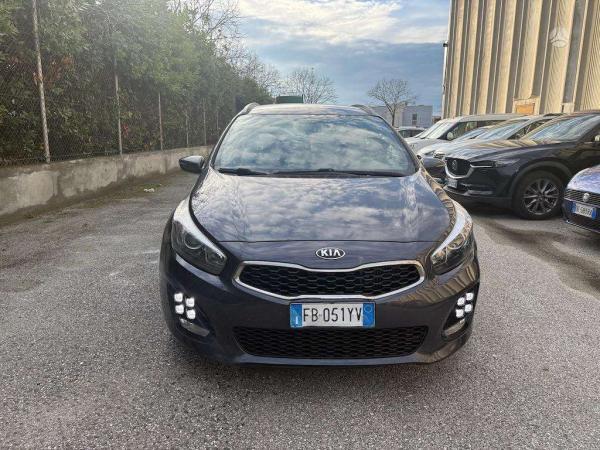 Pelēks Kia Ceed 2016 Šauļi, ar dzinēja tilpumu 1.58 L un nobraukumu 260 tūkst. km par 4950 €, foto 2 vietnē AUTOMOTO.COM.LV