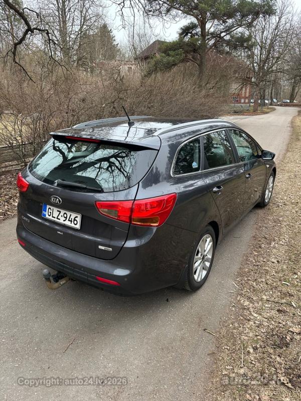 Pelēks Kia Ceed 2016 Tallina, ar dzinēja tilpumu 1.60 L un nobraukumu 274 tūkst. km par 5999 €, foto 3 vietnē AUTOMOTO.COM.LV