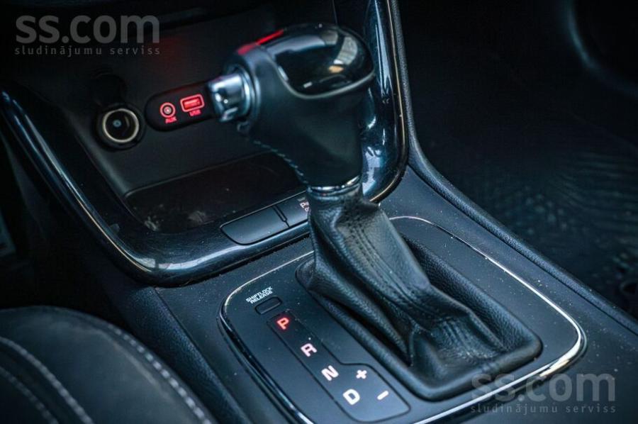 Pelēks Kia Ceed 2016 Rīga, ar dzinēja tilpumu 1.60 L un nobraukumu 0 tūkst. km par 6990 €, foto 11 vietnē AUTOMOTO.COM.LV