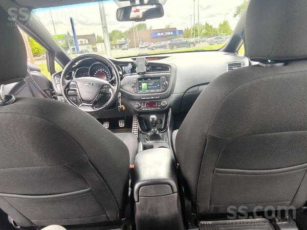 Grey Kia Ceed 2016 in Jelgava, with an engine capacity of 1.60 L and mileage of 177 thousand km for 5900 €, photo 8 on AUTOMOTO.COM.LV