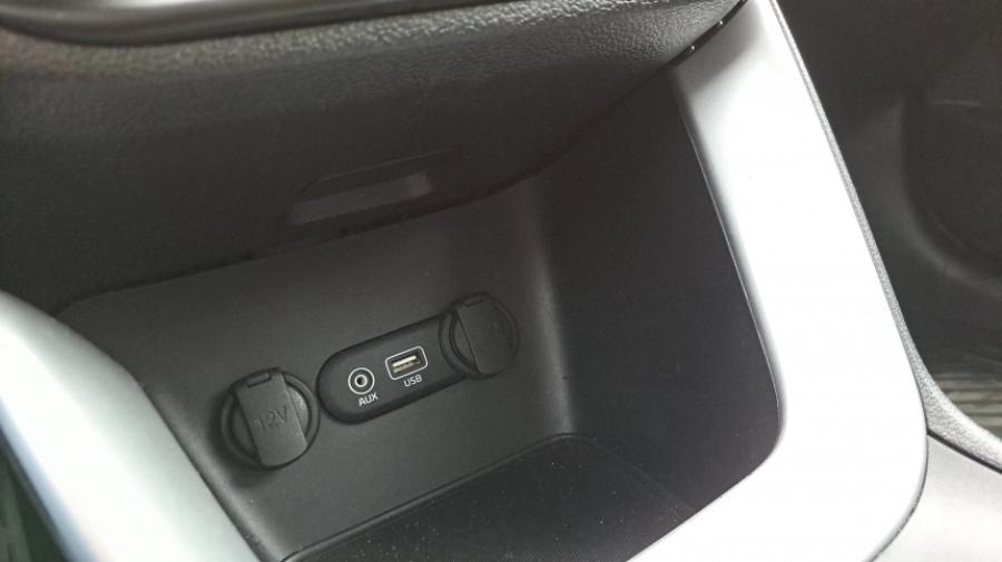 Pelēks Kia Ceed 2016 Rīga, ar dzinēja tilpumu 1.60 L un nobraukumu 248 tūkst. km par 5990 €, foto 12 vietnē AUTOMOTO.COM.LV