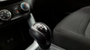 Pelēks Kia Ceed 2016 Rīga, ar dzinēja tilpumu 1.60 L un nobraukumu 248 tūkst. km par 5990 €, foto 13 vietnē AUTOMOTO.COM.LV