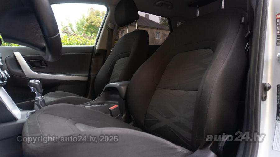 Grey Kia Ceed 2016 in Tallinn, with an engine capacity of 1.60 L and mileage of 206 thousand km for 5590 €, photo 9 on AUTOMOTO.COM.LV