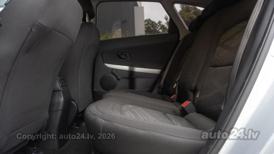 Grey Kia Ceed 2016 in Tallinn, with an engine capacity of 1.60 L and mileage of 206 thousand km for 5590 €, photo 10 on AUTOMOTO.COM.LV