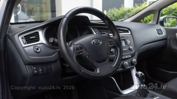 Grey Kia Ceed 2016 in Tallinn, with an engine capacity of 1.60 L and mileage of 206 thousand km for 5590 €, photo 10 on AUTOMOTO.COM.LV