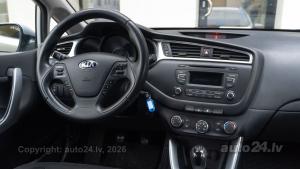 Grey Kia Ceed 2016 in Tallinn, with an engine capacity of 1.60 L and mileage of 206 thousand km for 5590 €, photo 13 on AUTOMOTO.COM.LV