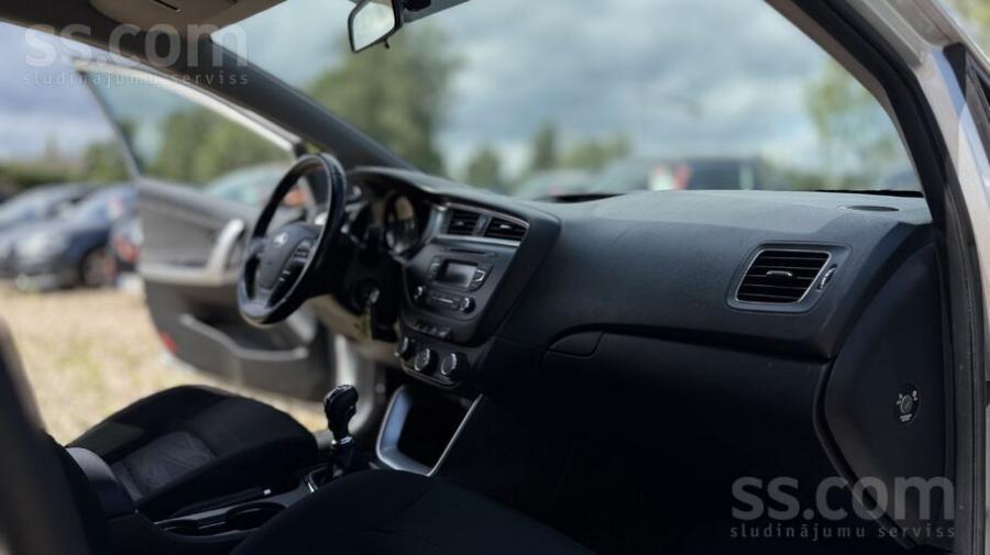 Pelēks Kia Ceed 2016 Jelgava, ar dzinēja tilpumu 1.60 L un nobraukumu 251 tūkst. km par 5990 €, foto 9 vietnē AUTOMOTO.COM.LV