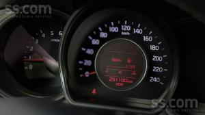 Pelēks Kia Ceed 2016 Jelgava, ar dzinēja tilpumu 1.60 L un nobraukumu 251 tūkst. km par 5990 €, foto 13 vietnē AUTOMOTO.COM.LV