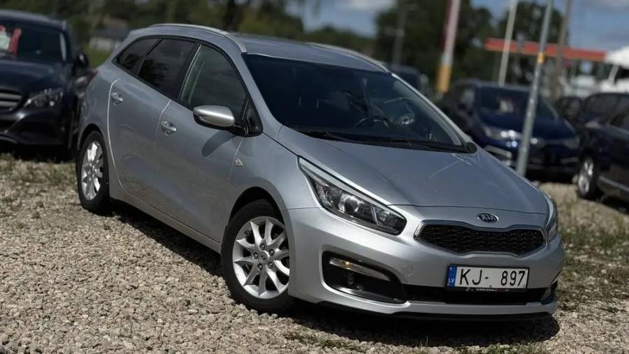 Pelēks Kia Ceed 2016 Jelgava, ar dzinēja tilpumu 1.60 L un nobraukumu 251 tūkst. km par 5990 €, foto 1 vietnē AUTOMOTO.COM.LV