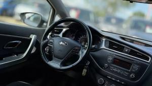 Pelēks Kia Ceed 2016 Jelgava, ar dzinēja tilpumu 1.60 L un nobraukumu 251 tūkst. km par 5990 €, foto 12 vietnē AUTOMOTO.COM.LV
