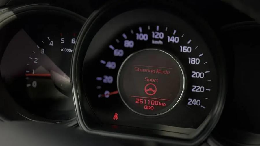 Pelēks Kia Ceed 2016 Jelgava, ar dzinēja tilpumu 1.60 L un nobraukumu 251 tūkst. km par 5990 €, foto 15 vietnē AUTOMOTO.COM.LV