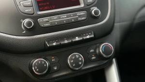 Pelēks Kia Ceed 2016 Jelgava, ar dzinēja tilpumu 1.60 L un nobraukumu 251 tūkst. km par 5990 €, foto 18 vietnē AUTOMOTO.COM.LV