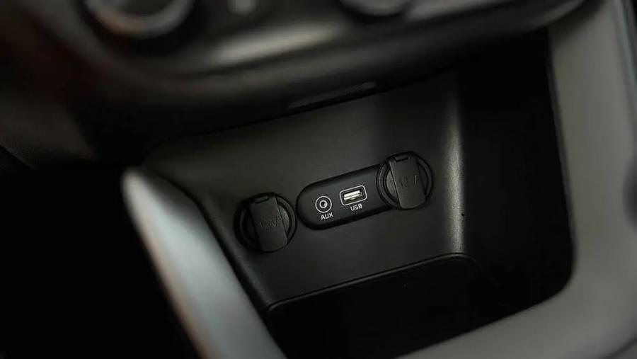 Pelēks Kia Ceed 2016 Jelgava, ar dzinēja tilpumu 1.60 L un nobraukumu 251 tūkst. km par 5990 €, foto 20 vietnē AUTOMOTO.COM.LV