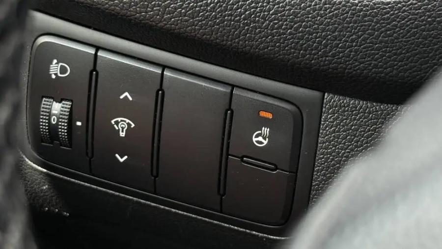 Pelēks Kia Ceed 2016 Jelgava, ar dzinēja tilpumu 1.60 L un nobraukumu 251 tūkst. km par 5990 €, foto 22 vietnē AUTOMOTO.COM.LV