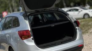 Pelēks Kia Ceed 2016 Jelgava, ar dzinēja tilpumu 1.60 L un nobraukumu 251 tūkst. km par 5990 €, foto 24 vietnē AUTOMOTO.COM.LV