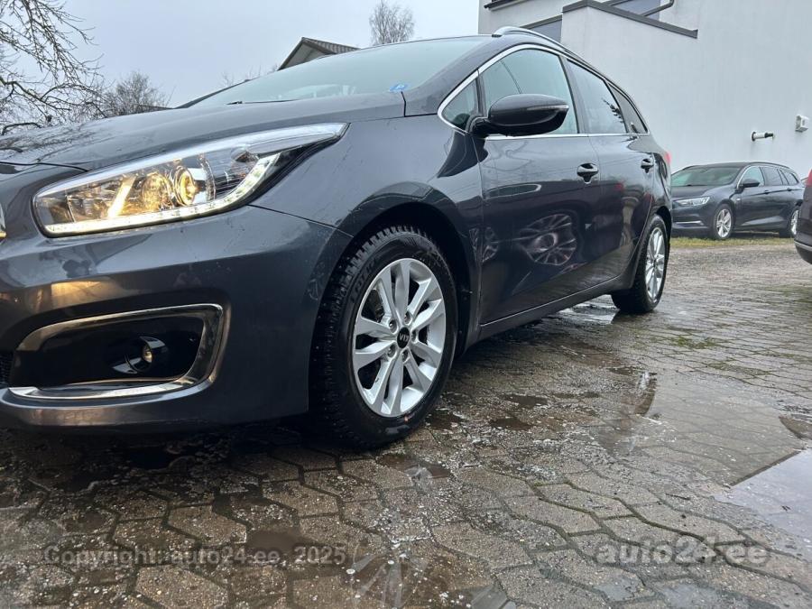 Grey Kia Ceed 2017 in Tartu, with an engine capacity of 1.60 L and mileage of 94 thousand km for 8550 €, photo 11 on AUTOMOTO.COM.LV