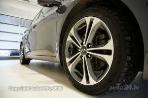 Grey Kia Ceed 2017 in Tallinn, with an engine capacity of 1.60 L and mileage of 154 thousand km for 9900 €, photo 6 on AUTOMOTO.COM.LV