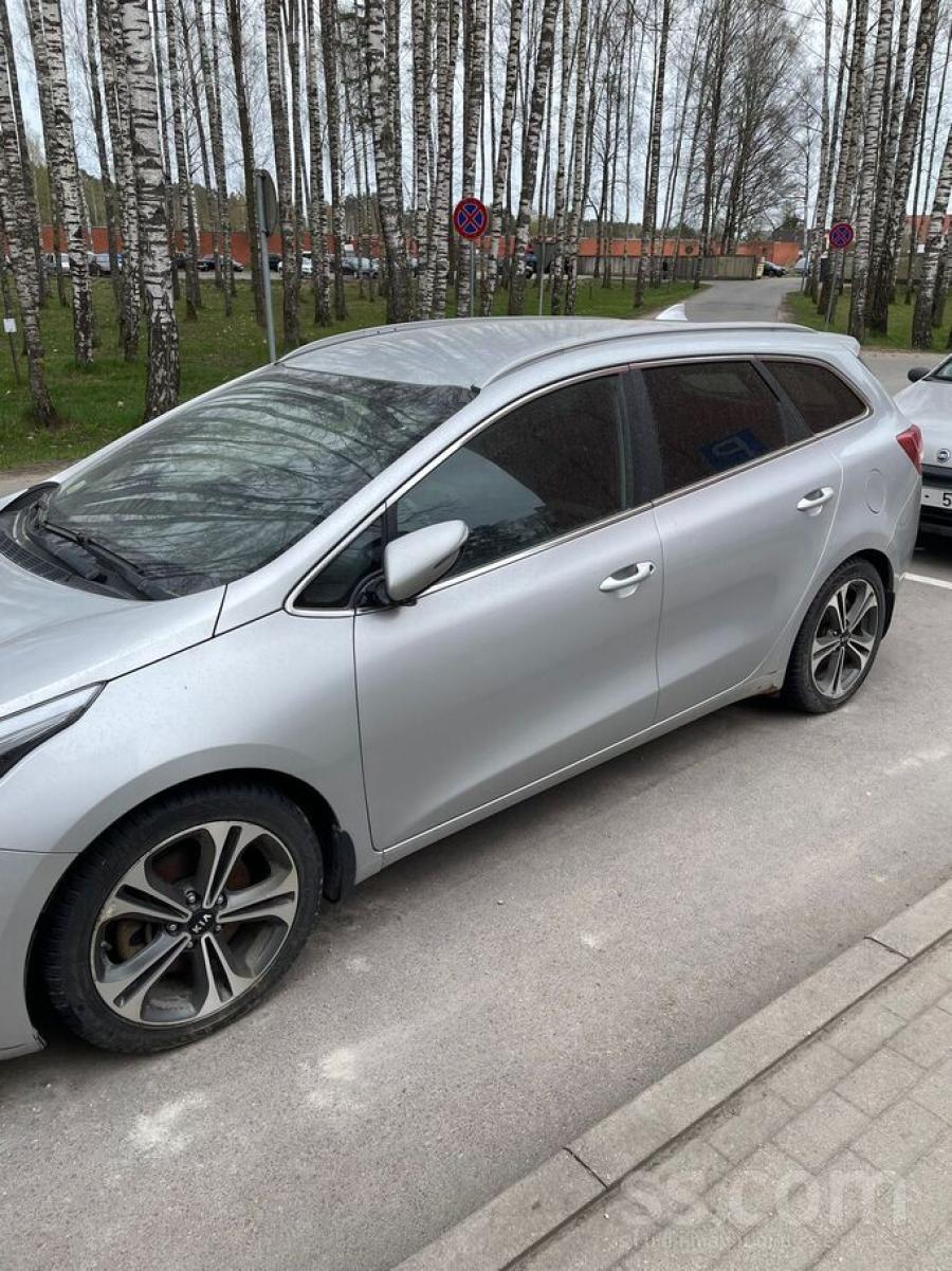 Grey Kia Ceed 2017 in Riga, with an engine capacity of 1.60 L and mileage of 350 thousand km for 2100 €, photo 4 on AUTOMOTO.COM.LV