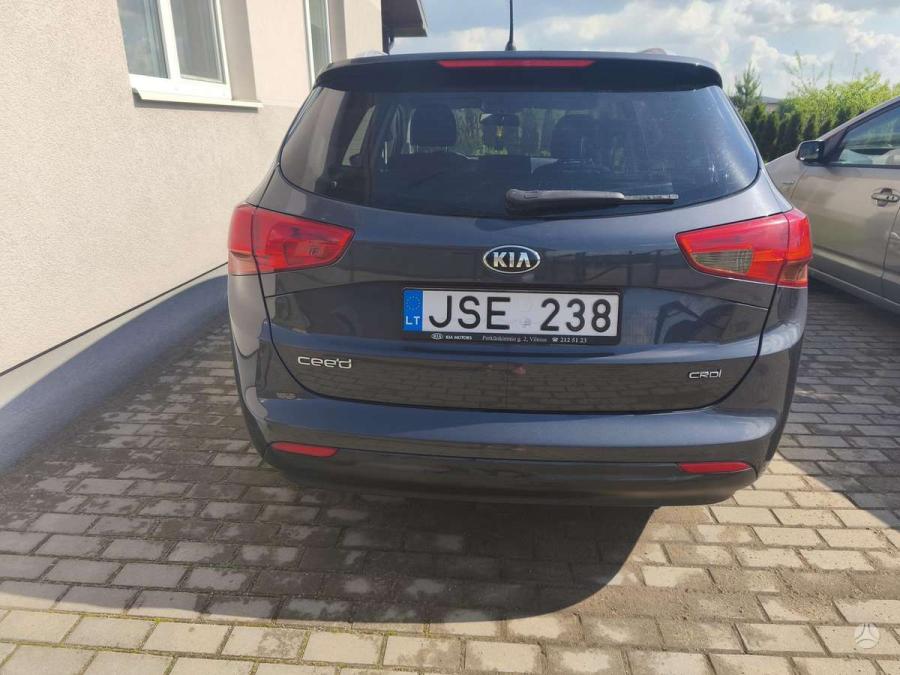Pelēks Kia Ceed 2017 Viļņa, ar dzinēja tilpumu 1.58 L un nobraukumu 191 tūkst. km par 6000 €, foto 8 vietnē AUTOMOTO.COM.LV