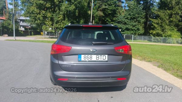 Grey Kia Ceed 2017 in Saku, with an engine capacity of 1.60 L and mileage of 118 thousand km for 7999 €, photo 6 on AUTOMOTO.COM.LV