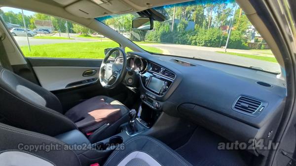 Grey Kia Ceed 2017 in Saku, with an engine capacity of 1.60 L and mileage of 118 thousand km for 7999 €, photo 8 on AUTOMOTO.COM.LV