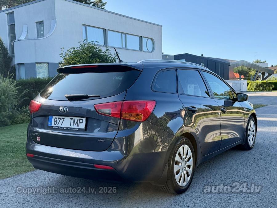 Grey Kia Ceed 2017 in Tallinn, with an engine capacity of 1.60 L and mileage of 121 thousand km for 7495 €, photo 3 on AUTOMOTO.COM.LV