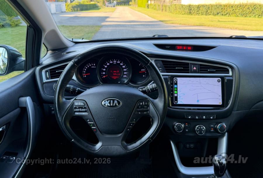 Grey Kia Ceed 2017 in Tallinn, with an engine capacity of 1.60 L and mileage of 121 thousand km for 7495 €, photo 9 on AUTOMOTO.COM.LV