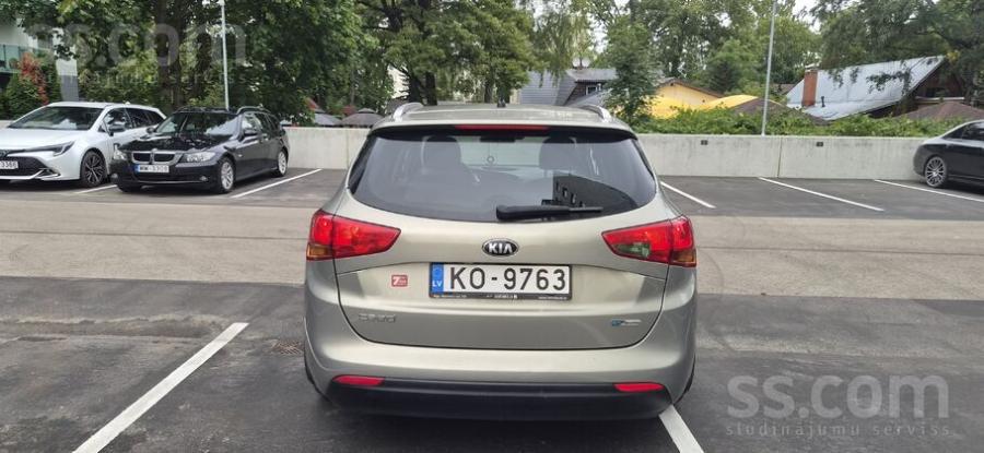 Grey Kia Ceed 2017 in Riga, with an engine capacity of 1.00 L and mileage of 182 thousand km for 5500 €, photo 1 on AUTOMOTO.COM.LV