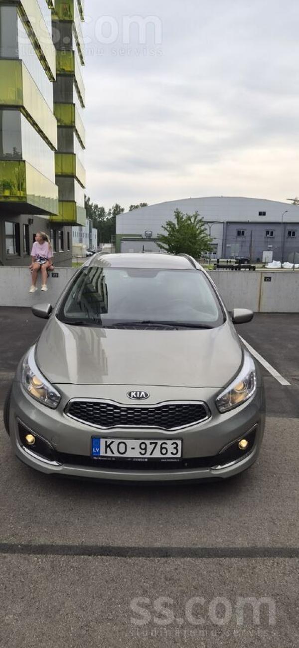 Pelēks Kia Ceed 2017 Rīga, ar dzinēja tilpumu 1.00 L un nobraukumu 182 tūkst. km par 5500 €, foto 5 vietnē AUTOMOTO.COM.LV