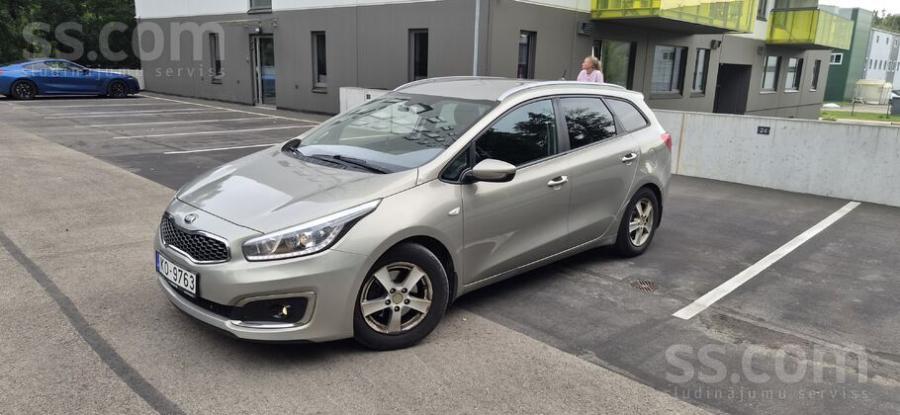 Grey Kia Ceed 2017 in Riga, with an engine capacity of 1.00 L and mileage of 182 thousand km for 5500 €, photo 6 on AUTOMOTO.COM.LV