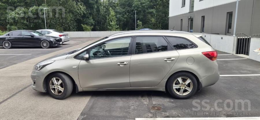 Grey Kia Ceed 2017 in Riga, with an engine capacity of 1.00 L and mileage of 182 thousand km for 5500 €, photo 8 on AUTOMOTO.COM.LV