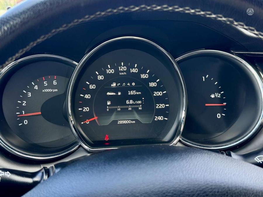 Grey Kia Ceed 2017 in Vilkaviskis, with an engine capacity of 1.58 L and mileage of 290 thousand km for 6300 €, photo 13 on AUTOMOTO.COM.LV