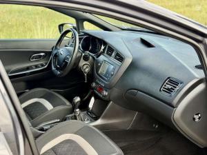 Grey Kia Ceed 2017 in Vilkaviskis, with an engine capacity of 1.58 L and mileage of 290 thousand km for 6300 €, photo 18 on AUTOMOTO.COM.LV