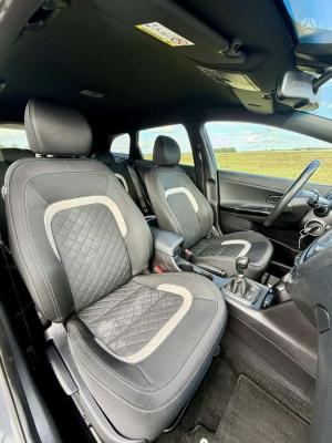 Grey Kia Ceed 2017 in Vilkaviskis, with an engine capacity of 1.58 L and mileage of 290 thousand km for 6300 €, photo 19 on AUTOMOTO.COM.LV